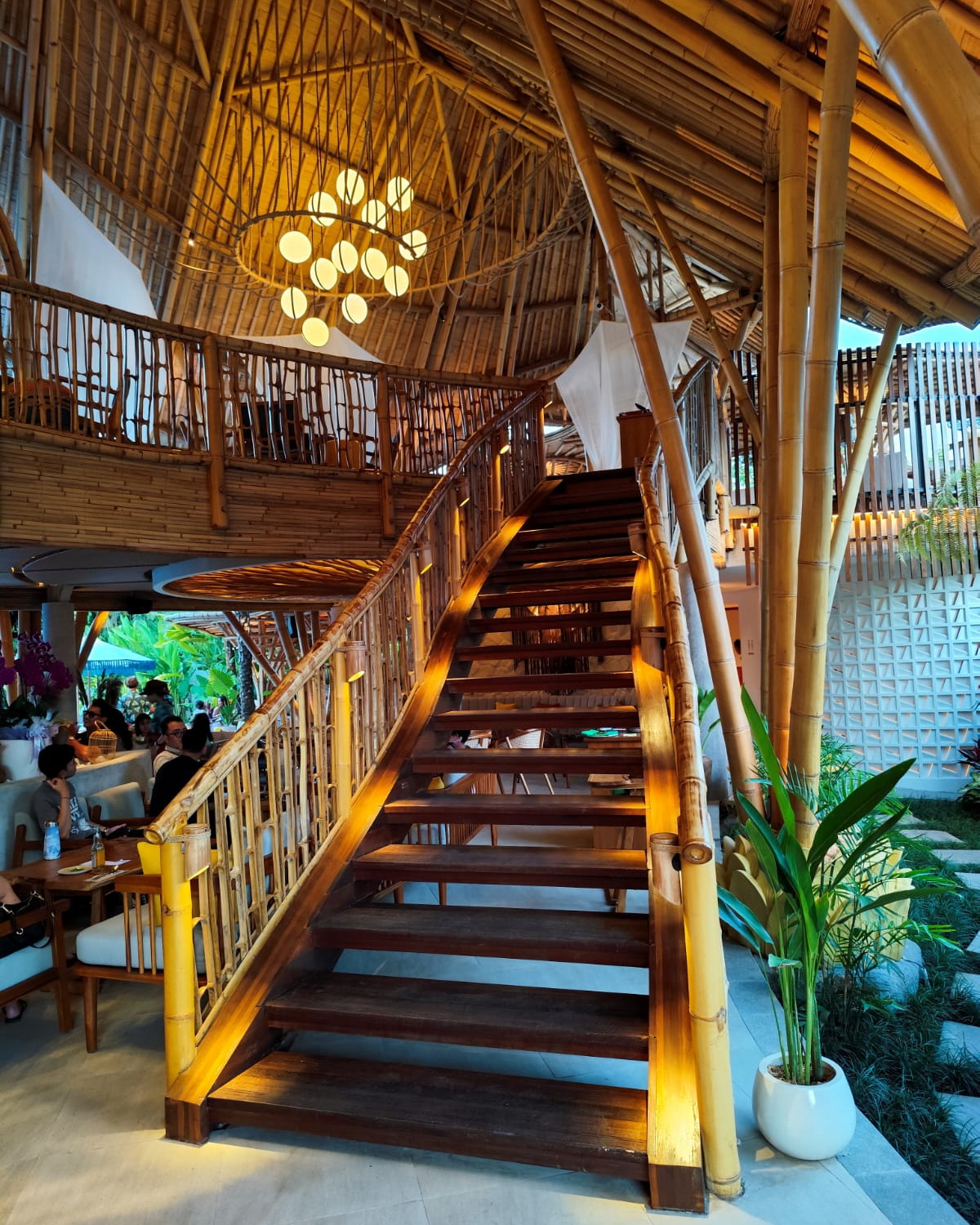 «Золотой Трезини» / TUJU Tropic Club & Dining (Индонезия)
